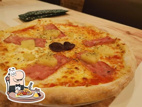 Oporto Bella Margherita by Oporto Solopizza restaurant, Porto ...