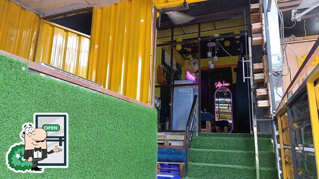 B2bf cafe point, Kota - Restaurant reviews