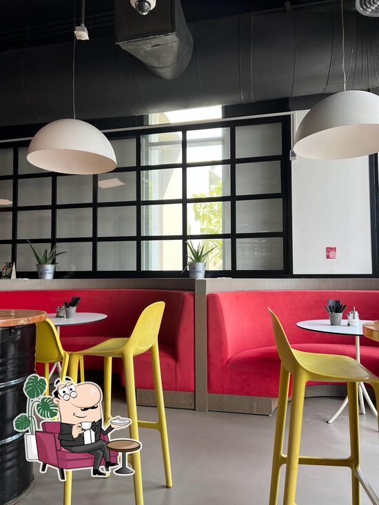Oui Sports Bar + Terrace, UAE - Restaurant reviews