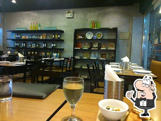 Va Bene Pasta Deli, Makati, Ayala - Restaurant menu, prices and reviews