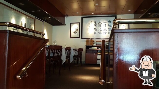 The Good Earth, Esher - Restaurant menu, prices and reviews