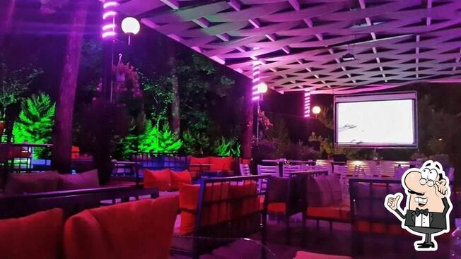Menu at Face Club, Kuçovë