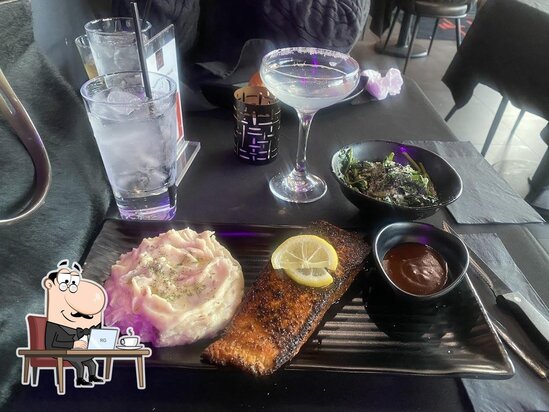 TNT Rooftop Restaurant, Chicago - Restaurant menu, prices and reviews