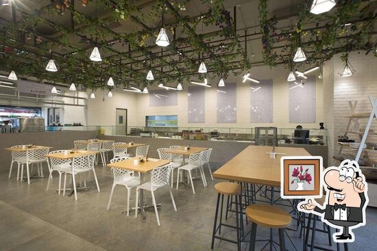 Van Earth, Mumbai, Versova - Restaurant menu, prices and reviews
