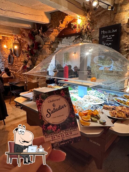 Restaurant Le Saladier Villefranche sur Saône, Villefranche-sur-Saone ...