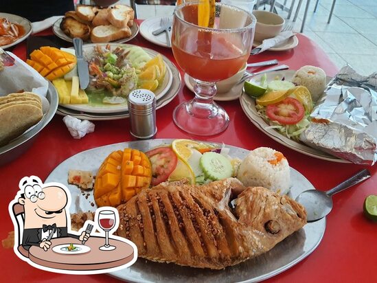 Menu at Carnes y Mariscos “Don Robert” restaurant, Encarnación de Díaz