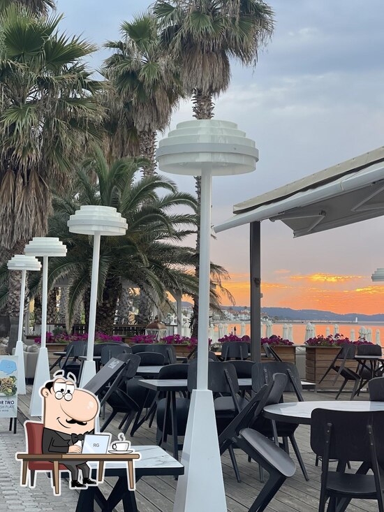 Thalassa Taverna Restaurant - Ταβέρνα Θαλλασα, Pefkochori - Restaurant ...
