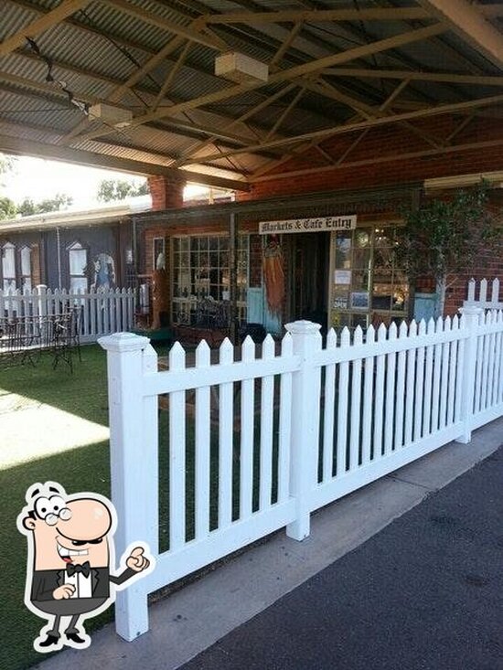 Creepy Hollow Cafe Restaurant, Beaufort River - Restaurant menu, prices ...