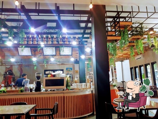 Otobull Coffee and Shisha restaurant, Bogor - Restaurant reviews