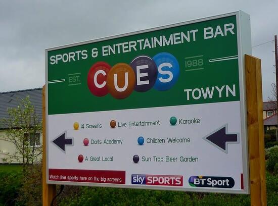 Menu at Cues Sports and Entertainment Bar, Towyn, Towyn Rd