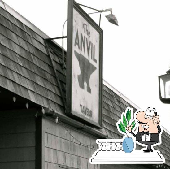 The Anvil Beverage Room in Wolfville - Restaurant reviews