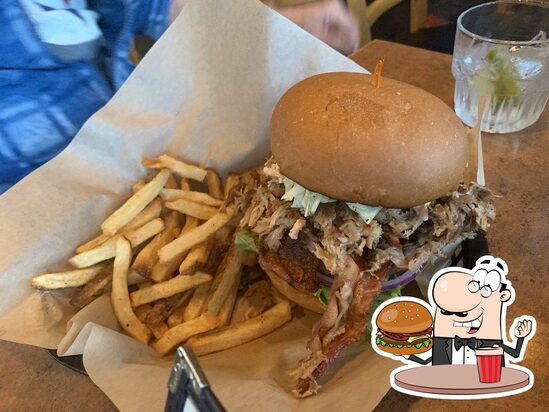 Sidelines Restaurant & Sports Bar in Portland - Restaurant menu and reviews