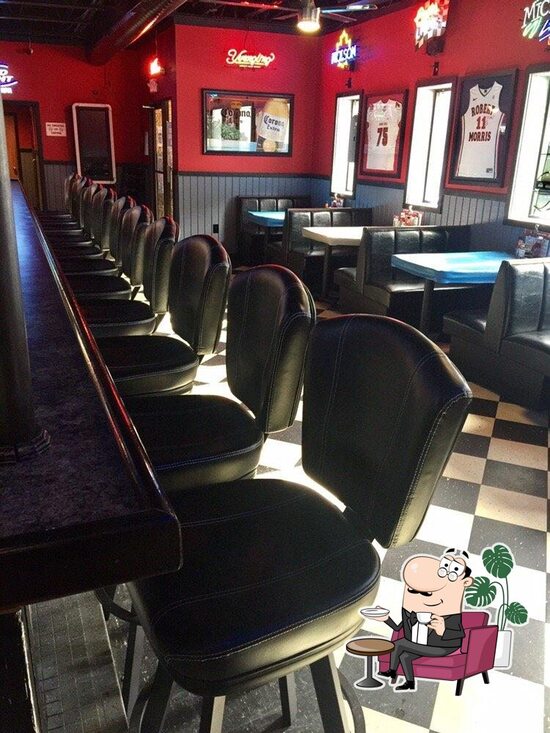 The Hangar, Moon - Restaurant menu, prices and reviews