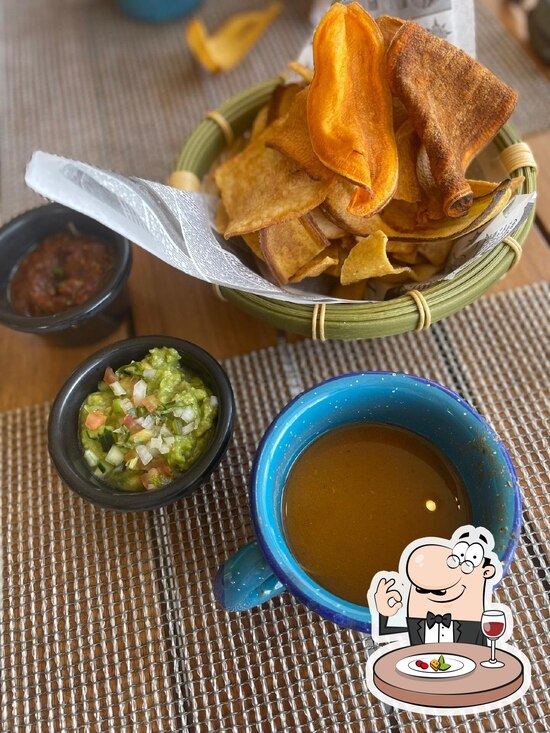 Menu at El Suspiro restaurant, Cancún
