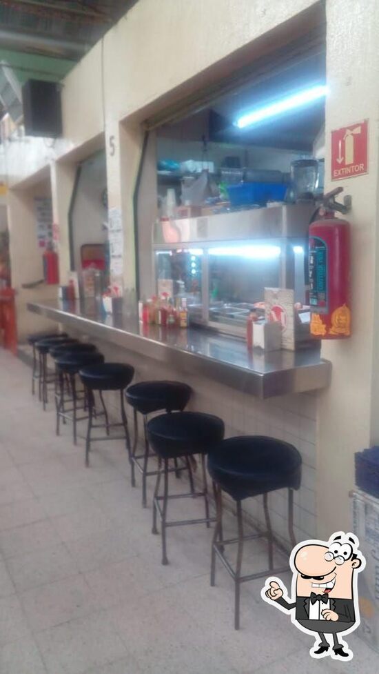 Menu at marisquería la Mixteca restaurant, Mexico City