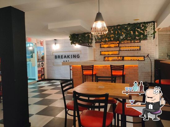 Menu at Breaking Hot restaurant, Barranquilla