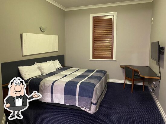 Parkview Hotel, Orange - Restaurant menu, prices and reviews