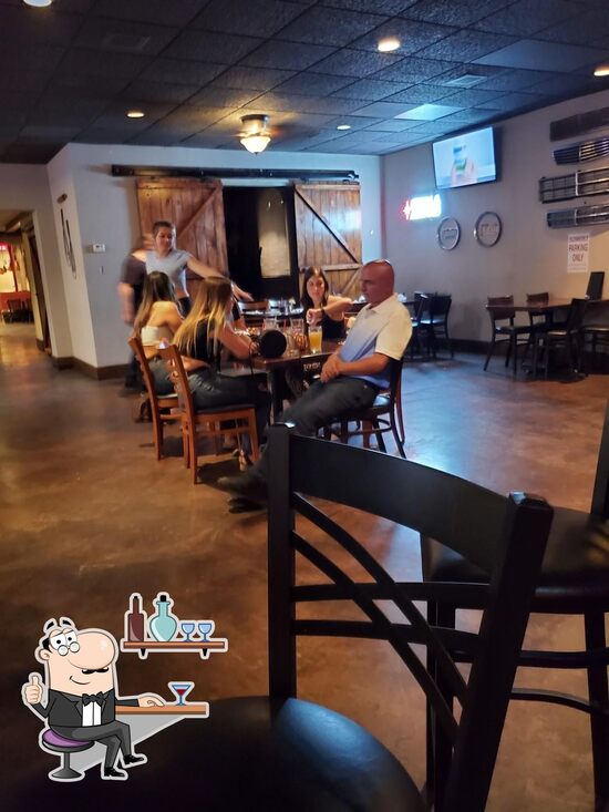 Strings bar & grill, Manteca - Restaurant menu, prices and reviews