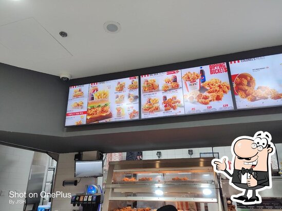 Menu at KFC restaurant, UAE, Al Yahar area - Al ʹAamerah St - inside al ...