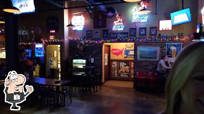 Menu of Fandango's Sports Bar & Grill, Valley Park - reviews and ratings