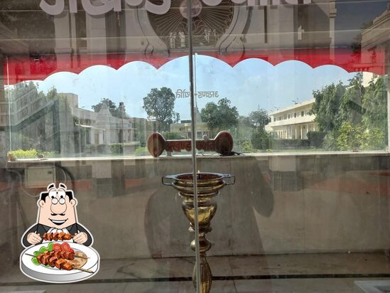 Menu at Matura birinda tiren, Vrindavan
