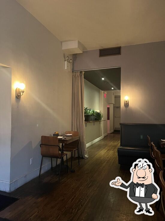 Ama Raw Bar, New York City - Restaurant menu, prices and reviews