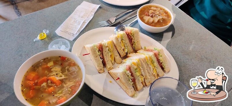 Little Hobo Soup & Sandwich Shop in Kelowna - Restaurant menu and reviews